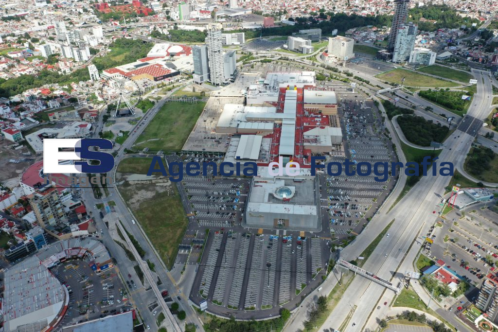 Reabren domingo Angelópolis - Agencia de Fotografía Es Imagen