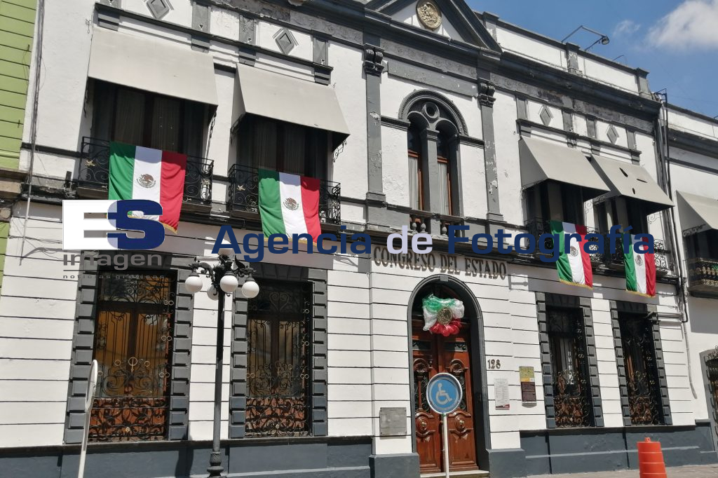 Fachada del Congreso del Estado - Agencia de Fotografía Es Imagen