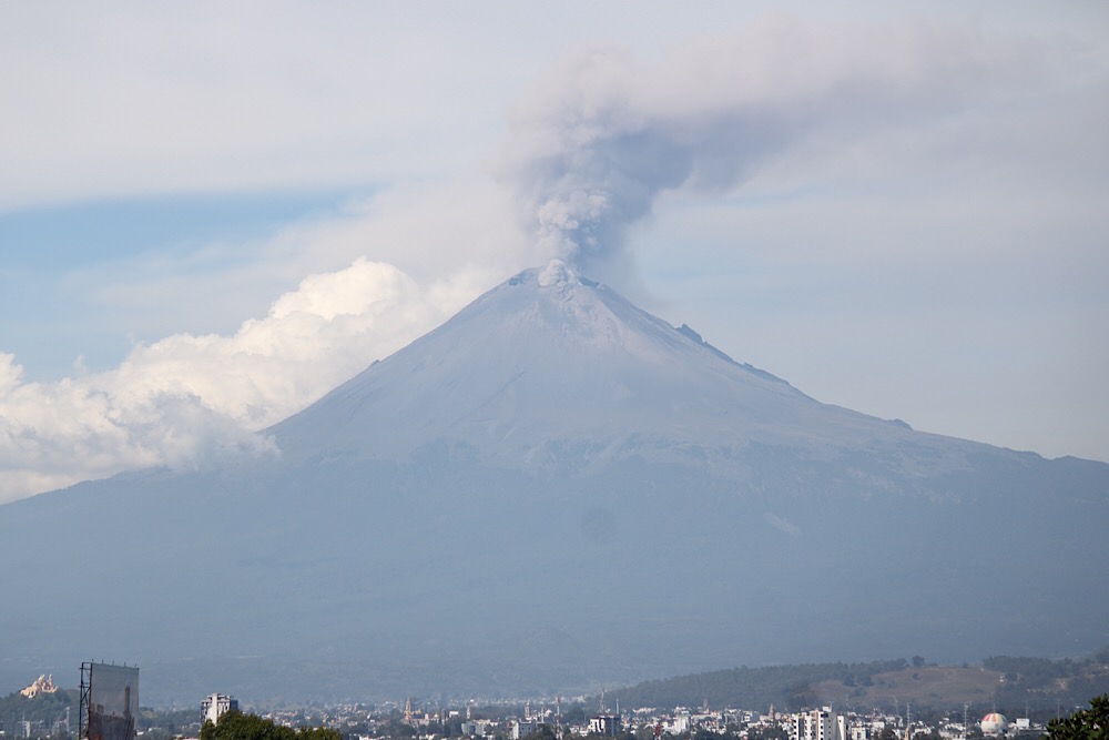 Fumarola del volcán Popocatépetl - Agencia de Fotografía Es Imagen