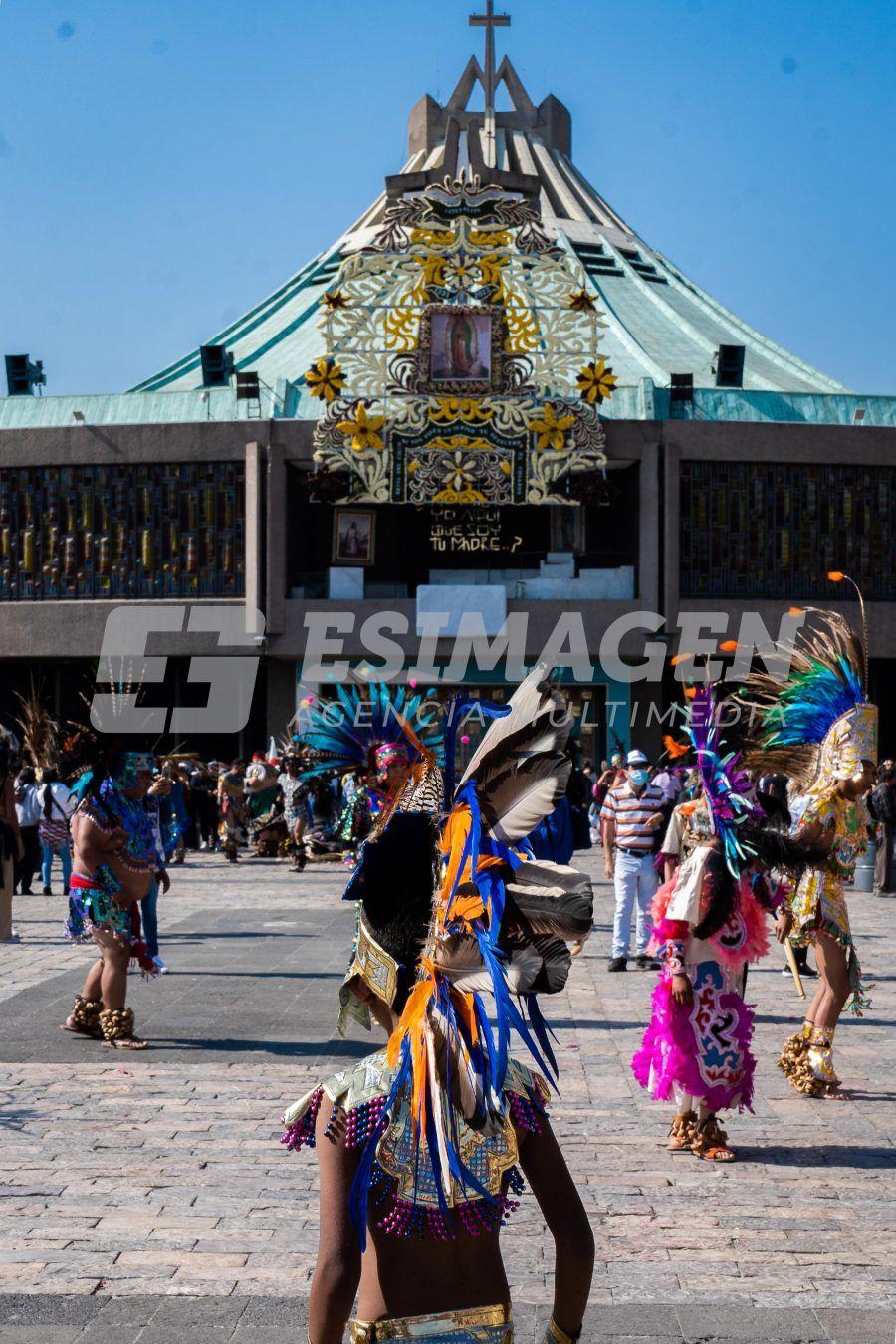 Danzantes Basílica de Guadalupe - Agencia de Fotografía Es Imagen