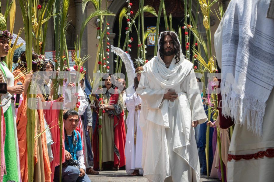 Domingo de ramos en Iztapalapa - Agencia de Fotografía Es Imagen