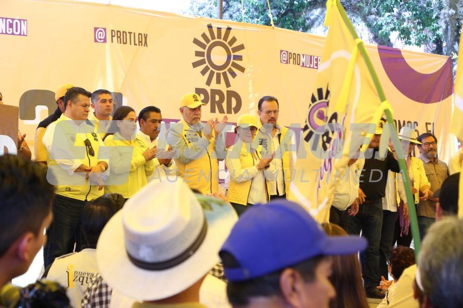 Celebra PRD 34 aniversario de su fundación - Agencia de Fotografía Es ...