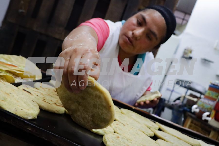 Tlayoyos de Teziutlán, gastronomía típica - Agencia de Fotografía Es Imagen