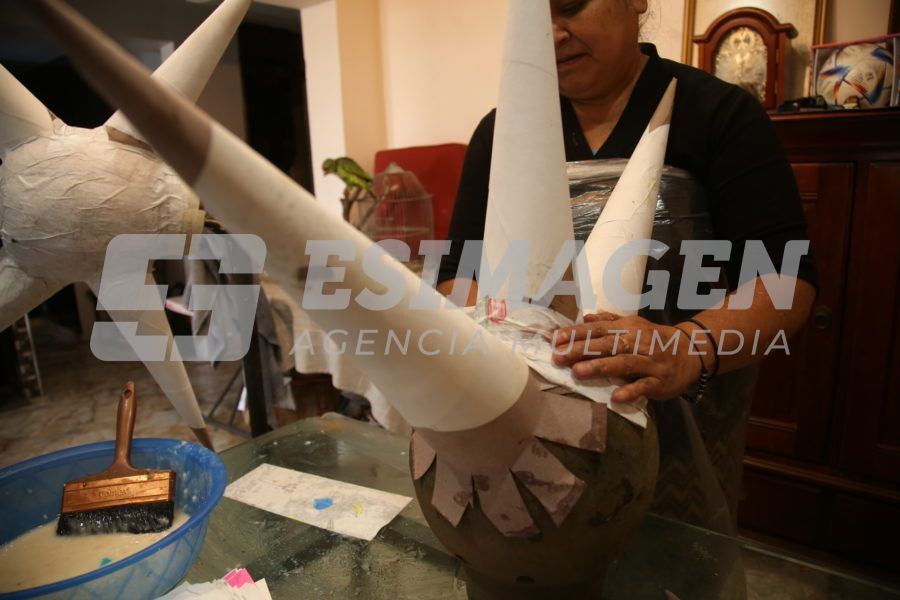 Piñatas tradicionales, una tradición mexicana - Agencia de Fotografía ...