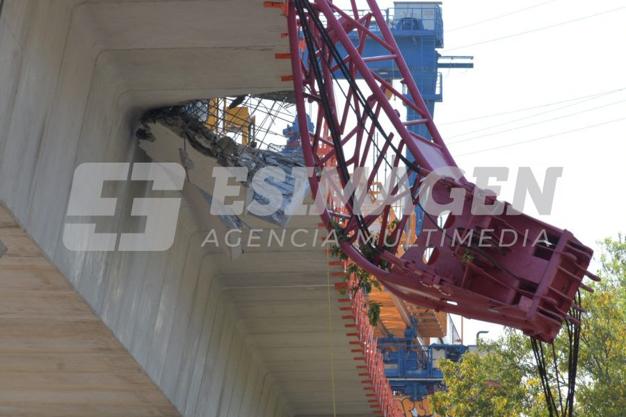 Colapso estructura Tren Interurbano - Agencia de Fotografía Es Imagen Colapso estructura Tren Interurbano - Agencia de Fotografía Es Imagen