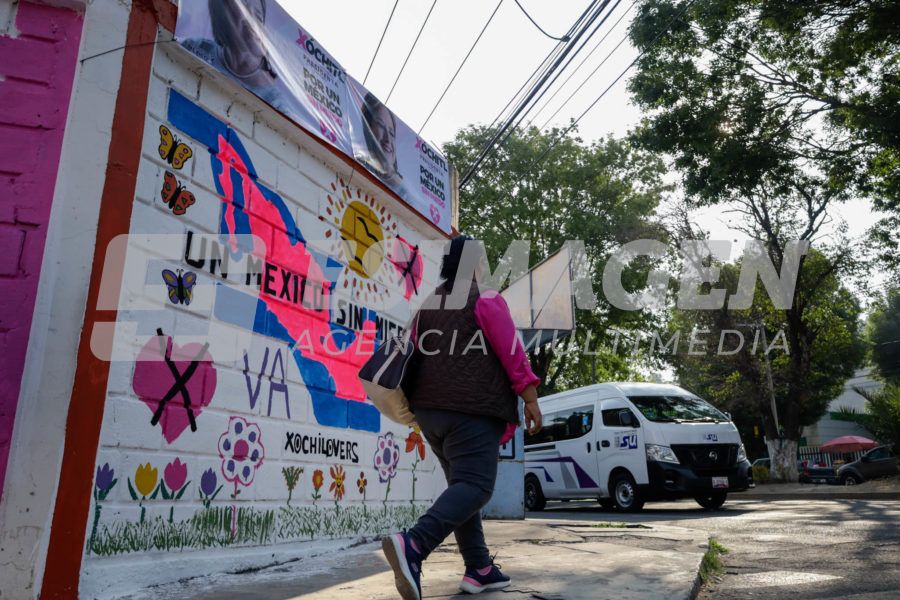 Pintan murales de Xóchitl Gálvez frente al IMSS N° 8 en Tlaxcala ... Pintan murales de Xóchitl Gálvez frente al IMSS N° 8 en Tlaxcala ...