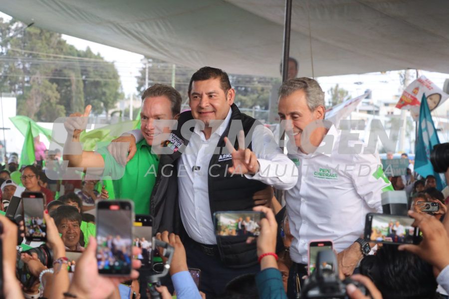 Manuel Velasco visita la Junta Auxiliar Ignacio Romero Vargas - Agencia de Fotografía Es Imagen