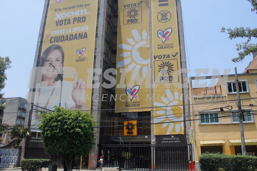 Aspectos del edificio del PRD - Agencia de Fotografía Es Imagen
