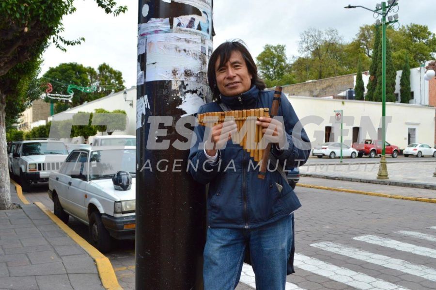 Nicolás Paredes, el músico que lleva su arte a las calles de Tlaxcala ...