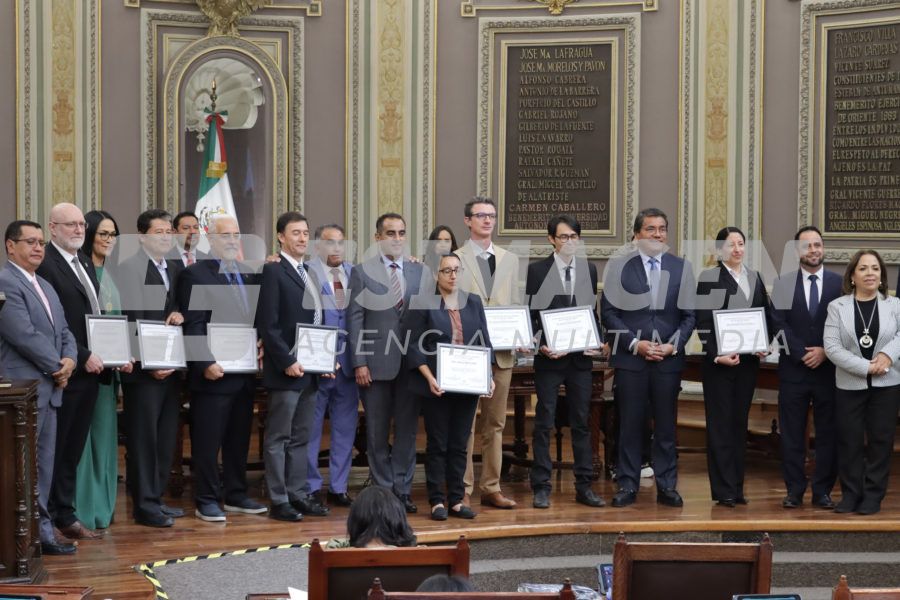 Entrega Congreso de Puebla reconocimiento a científicos del INAOE ...