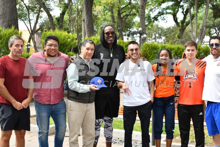 Encabezará Cliff Morgan, entrenador de la NBA, campamento de básquetbol ...