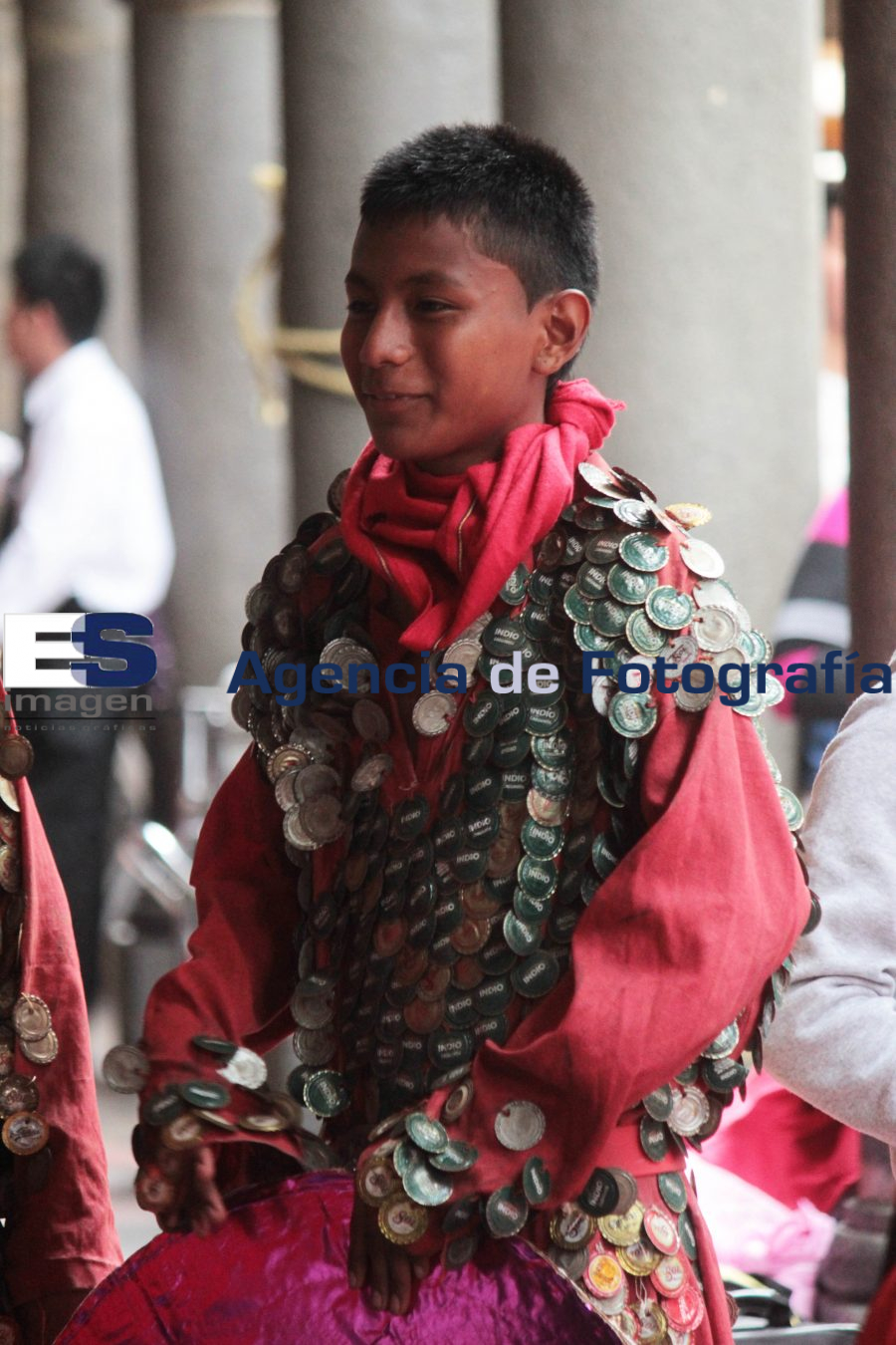 Traje regional de la danza Los Comanches - Agencia de Fotografía Es Imagen